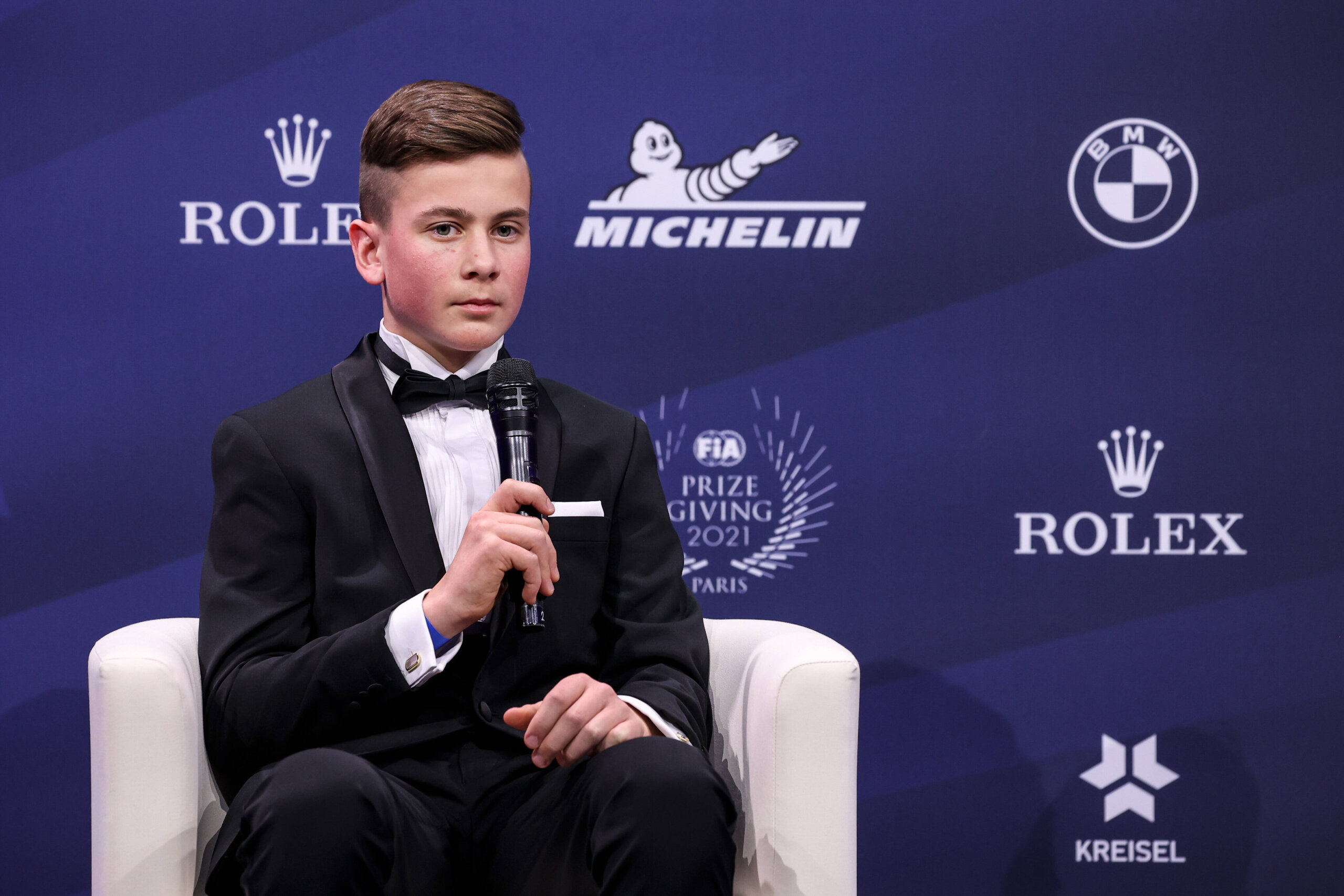 Sinivalkoisen lupauksen tallisopimus on jättiloikka kohti kaunista ...